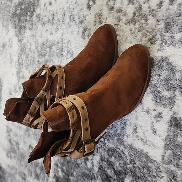 Altar'd State | Shoes | Altard State Bootie | Poshmark